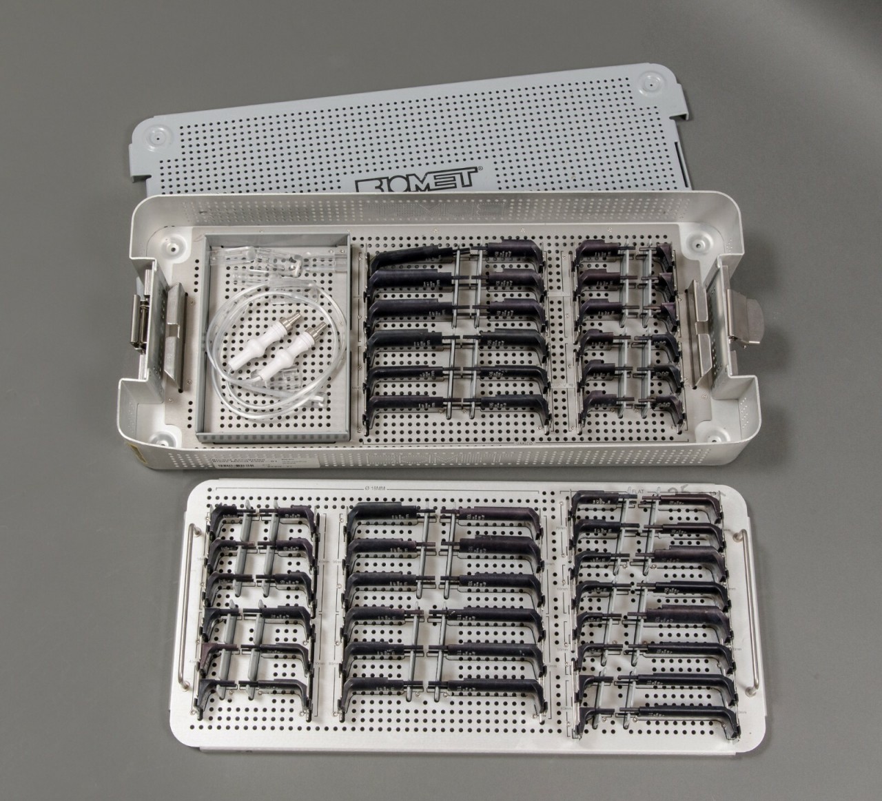 Zimmer Biomet AccuVision MIS Lighted Lumbar Retractor - Lab Equipments ...